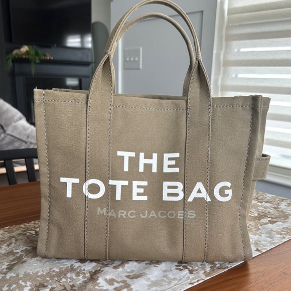 Marc Jacobs | Bags | Marc Jacobs Tan Tote Bag | Poshmark